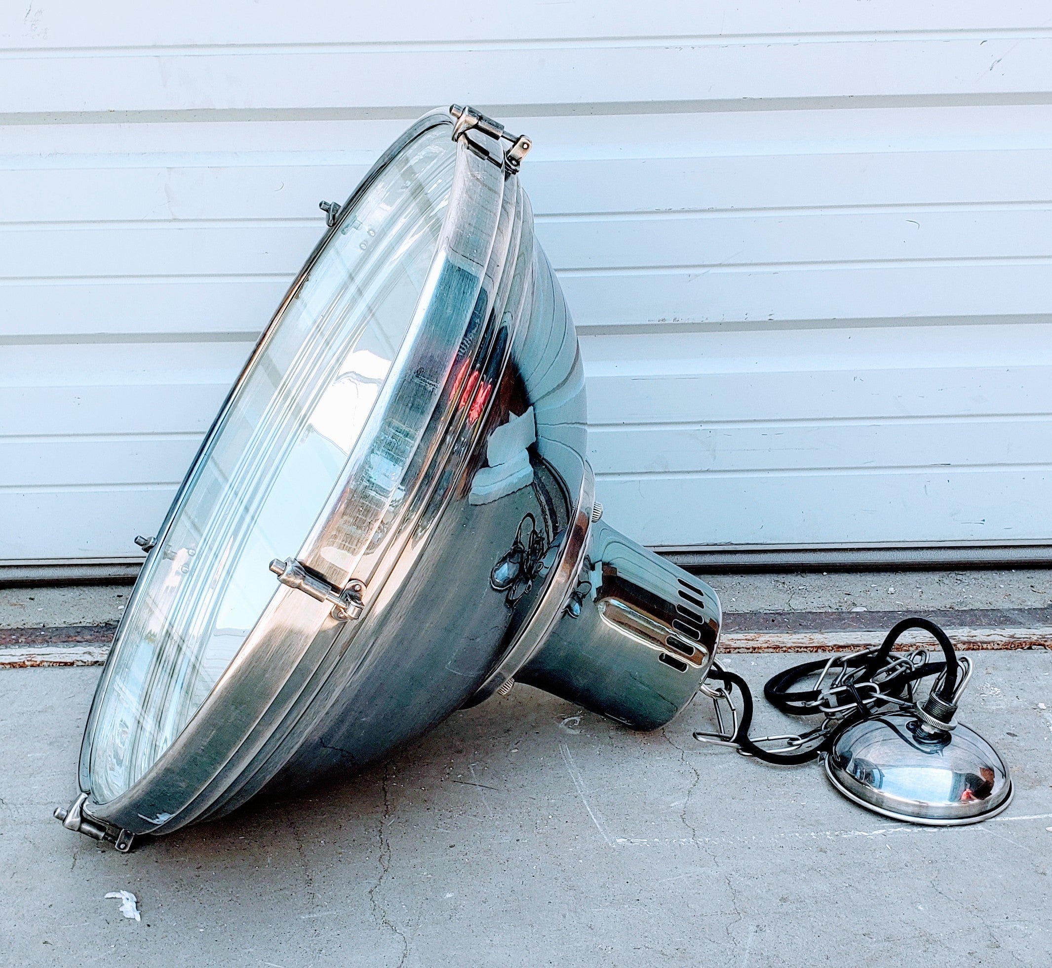 Pendant Lights – Antiquities Warehouse