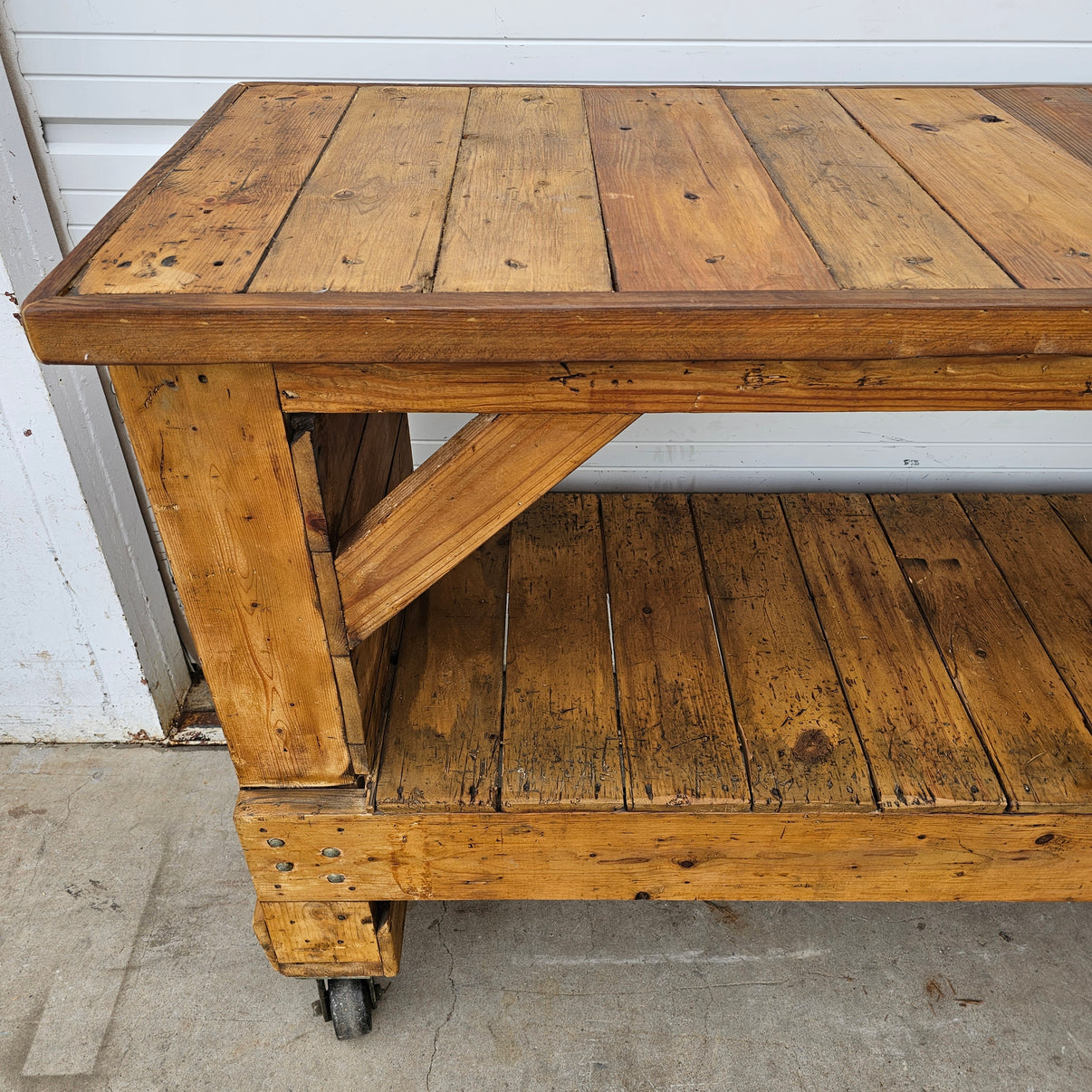 Industrial Warehouse Work Table / Island – Antiquities Warehouse