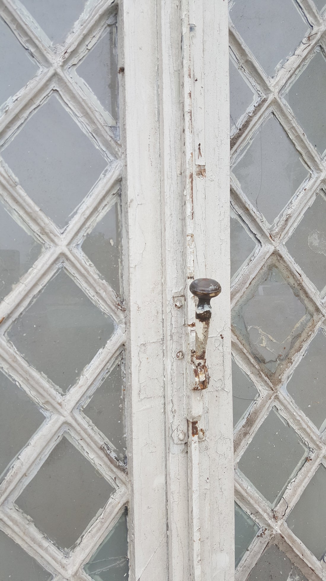 Rectangle 4 Pane White Wood Criss Cross Windows – Antiquities Warehouse